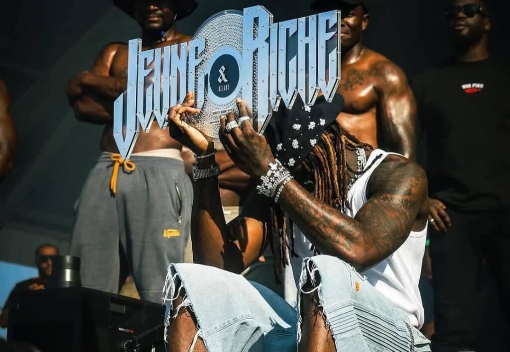 Himra : le rappeur ivoirien le plus streamé en France en 2025